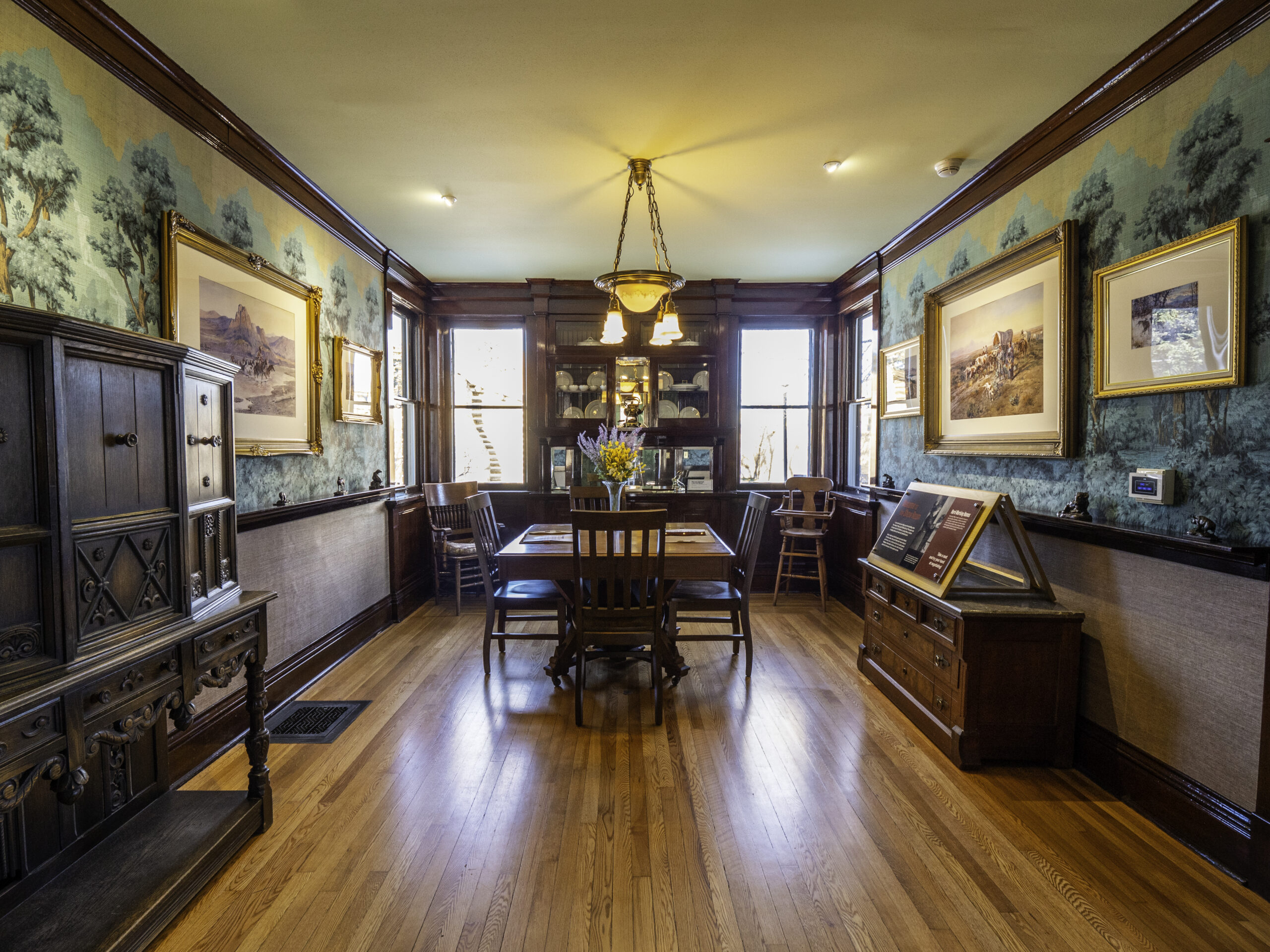 Russell-Home-Interior – Historic Artists' Home and Studios