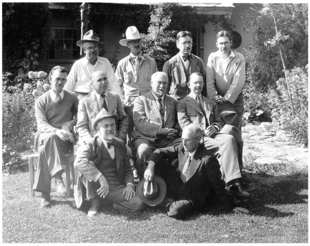 A 1934 photo showing 10 members of The Taos Society of Artists in the ...